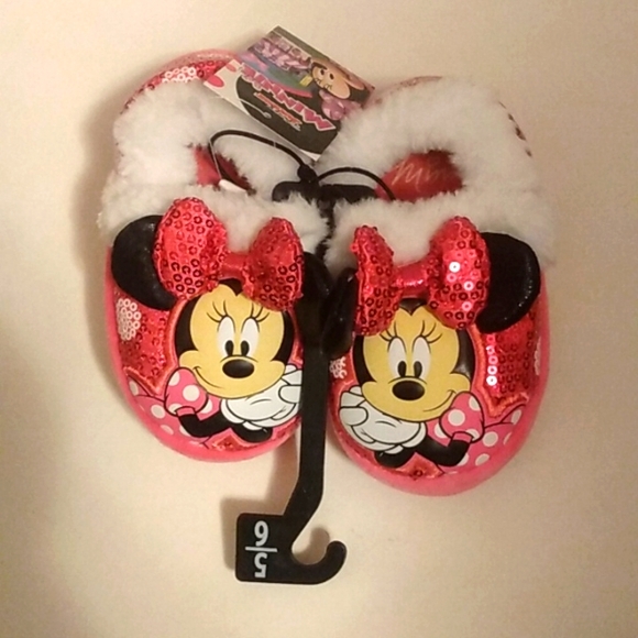 Disney | Shoes | Disney Girls Minnie Mouse Slippers Black And Pink Size ...